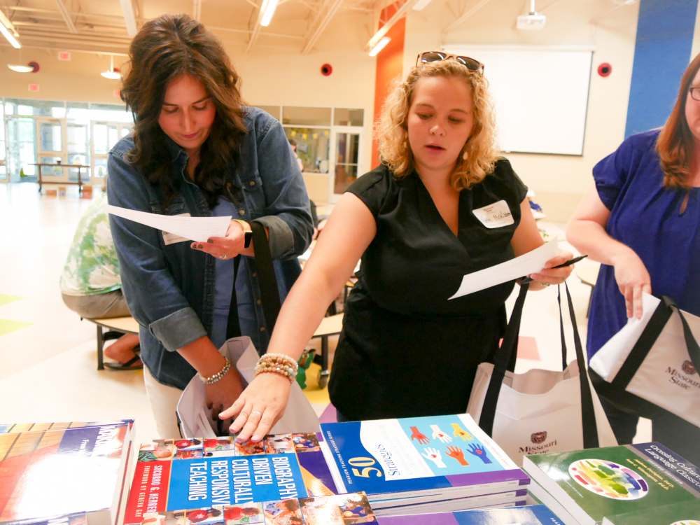 TEAMS USA :: Show Me Multiliteracy